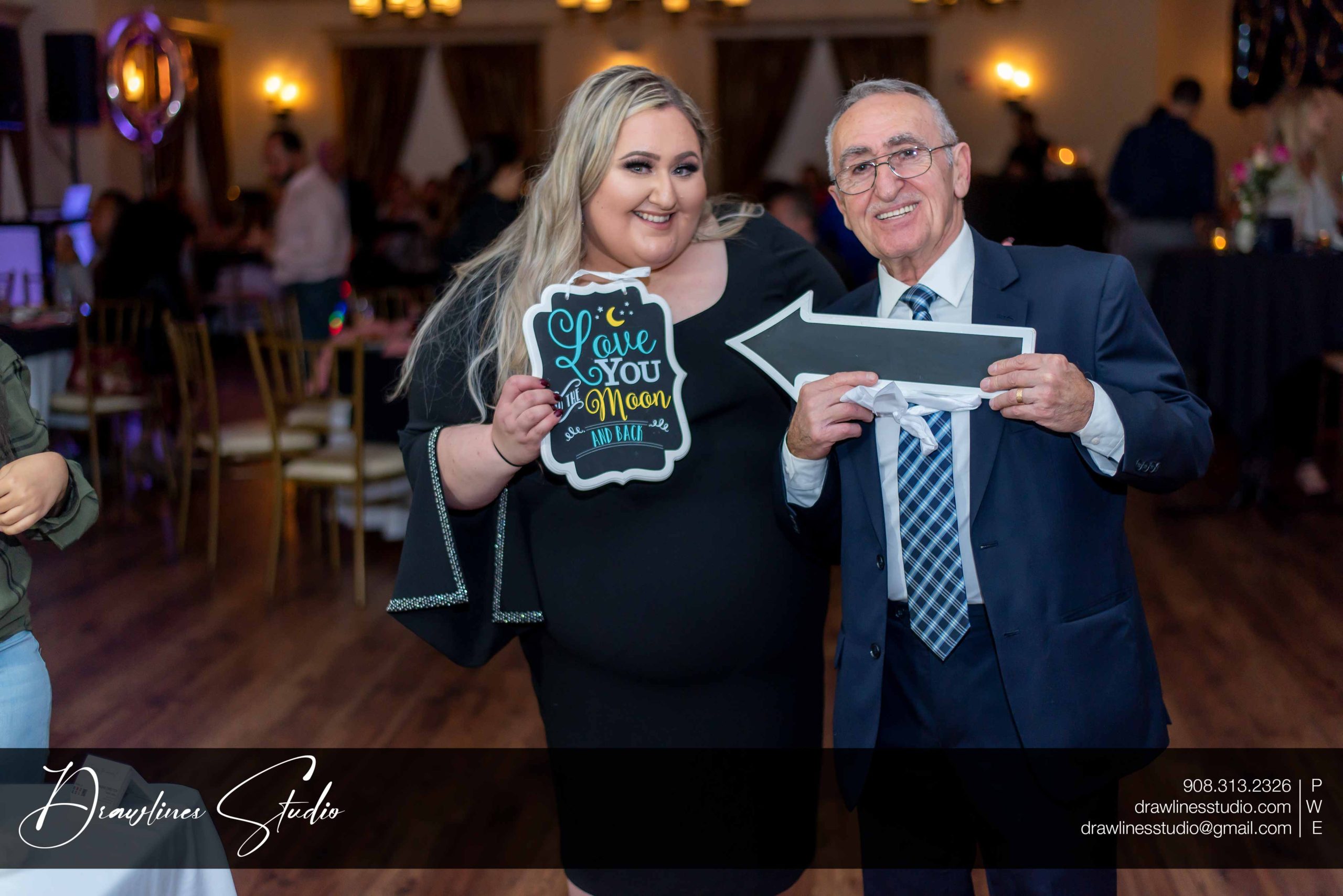 000_0752 Drawlines Studio