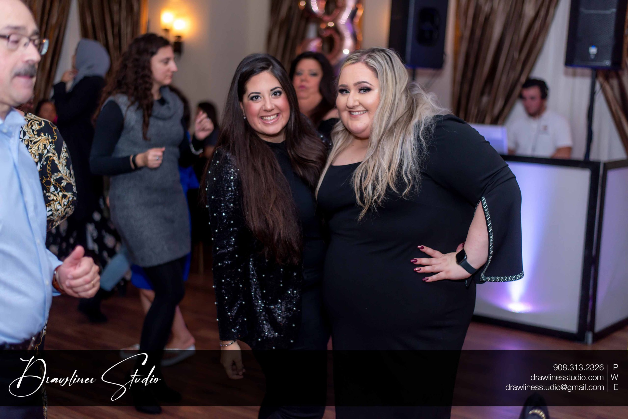 BRIDAL SHOWER / BACHELOR PARTY Drawlines Studio