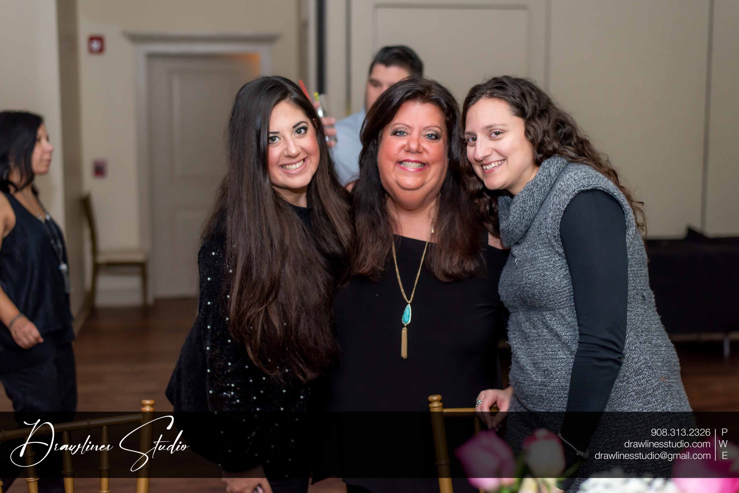 BRIDAL SHOWER / BACHELOR PARTY Drawlines Studio